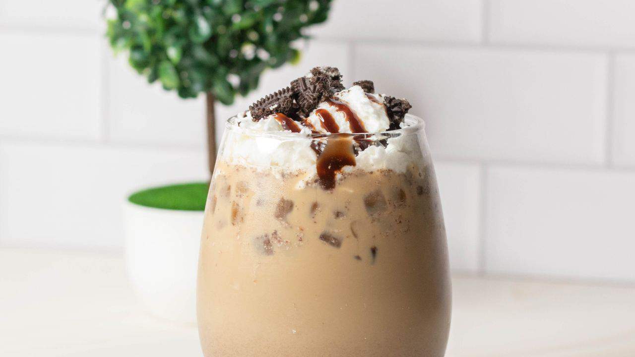Chocolate Iced Coffee Recipe - Easy to Make at Home - Nostalgic appetite